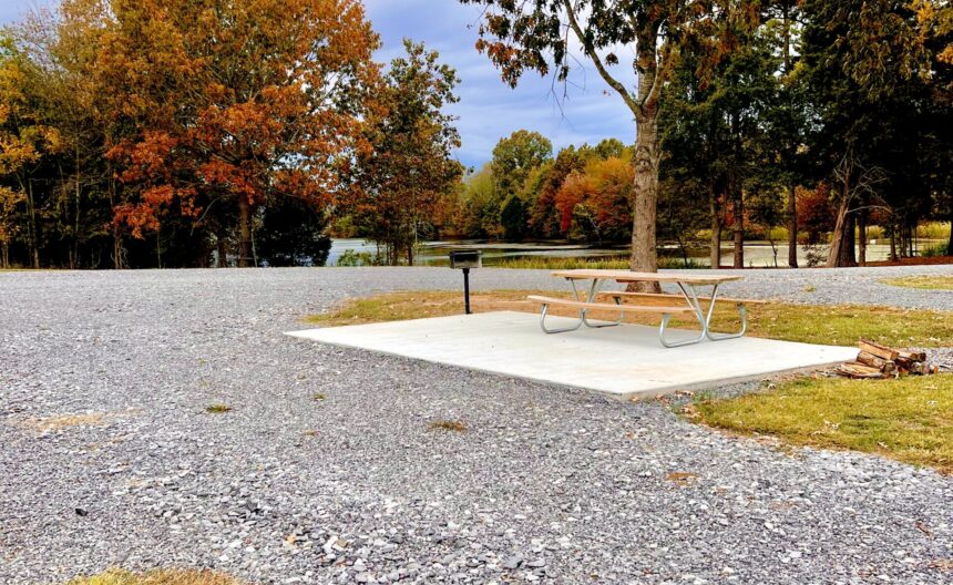 River Ridge Retreat - Guntersville Cabins & RV Sites