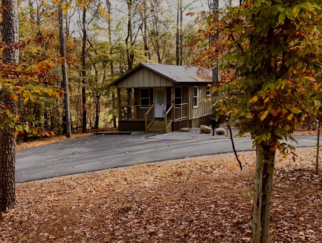 River Ridge Retreat - Guntersville Cabins & RV Sites
